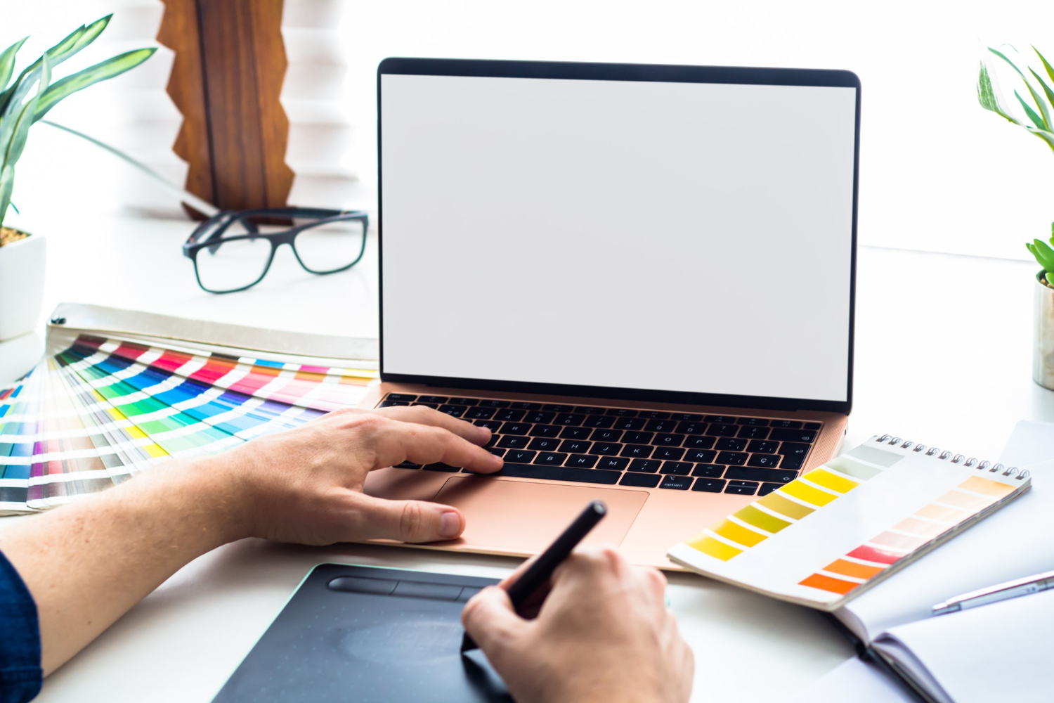 Discover top graphic design artists in London